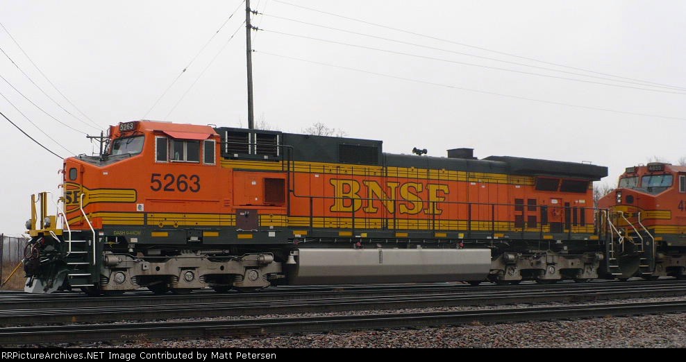 BNSF 5263